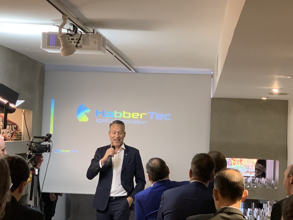 Habber Tec desnuda la inteligencia artificial en un evento innovador ...